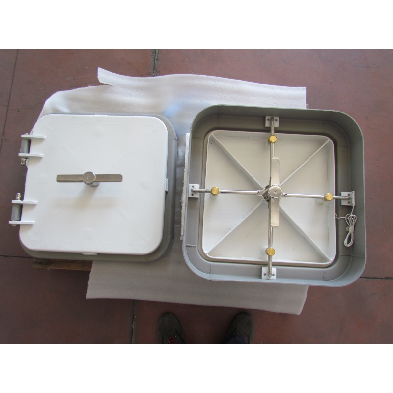 Emergency Escape Hatch MOD.01 - Nauticoliver